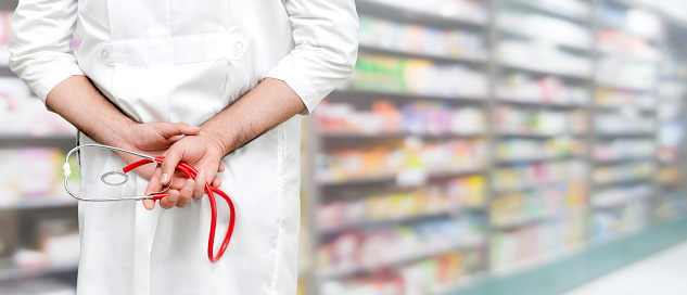 4 Trends to Watch in Retail Healthcare Facility Management - ServiceChannel